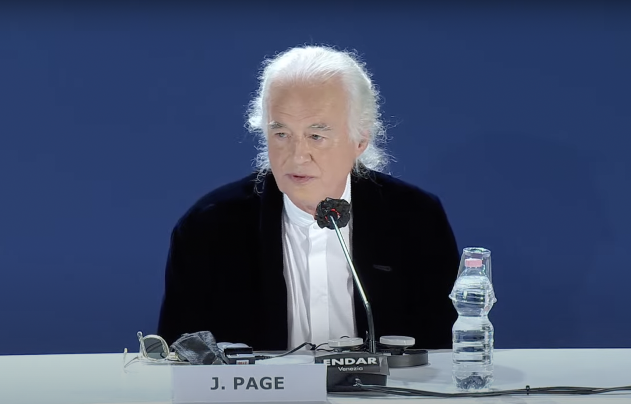 Revealed: All 3 surviving band members were supposed to promote ...